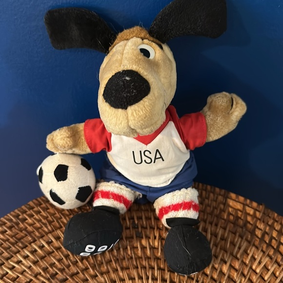 Fifa | Toys | Vintage Usa Striker Official Mascot For The 994 Fifa ...